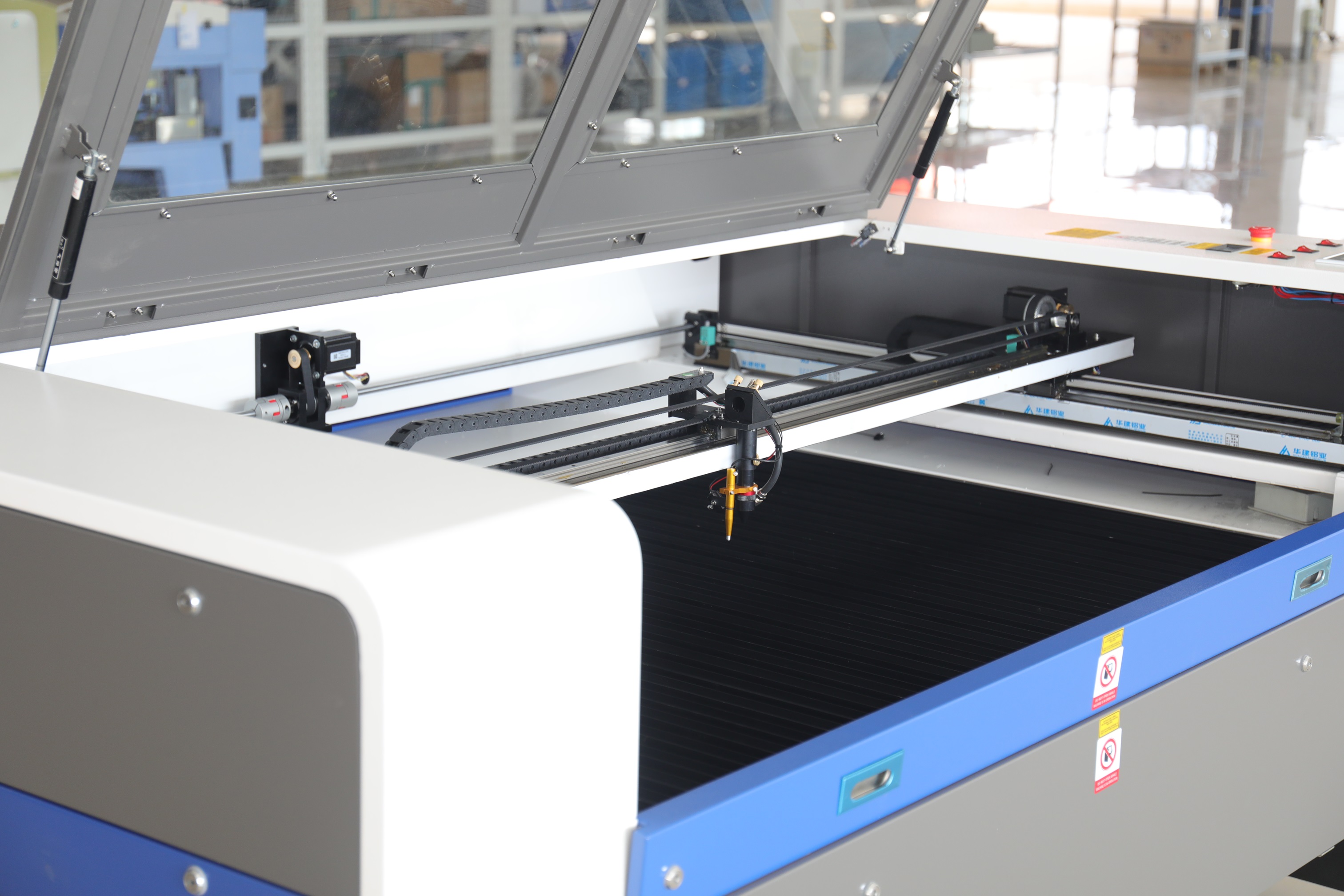 GWeike LC1610N 130W CO2 Laser Cutting Machine Professional Package